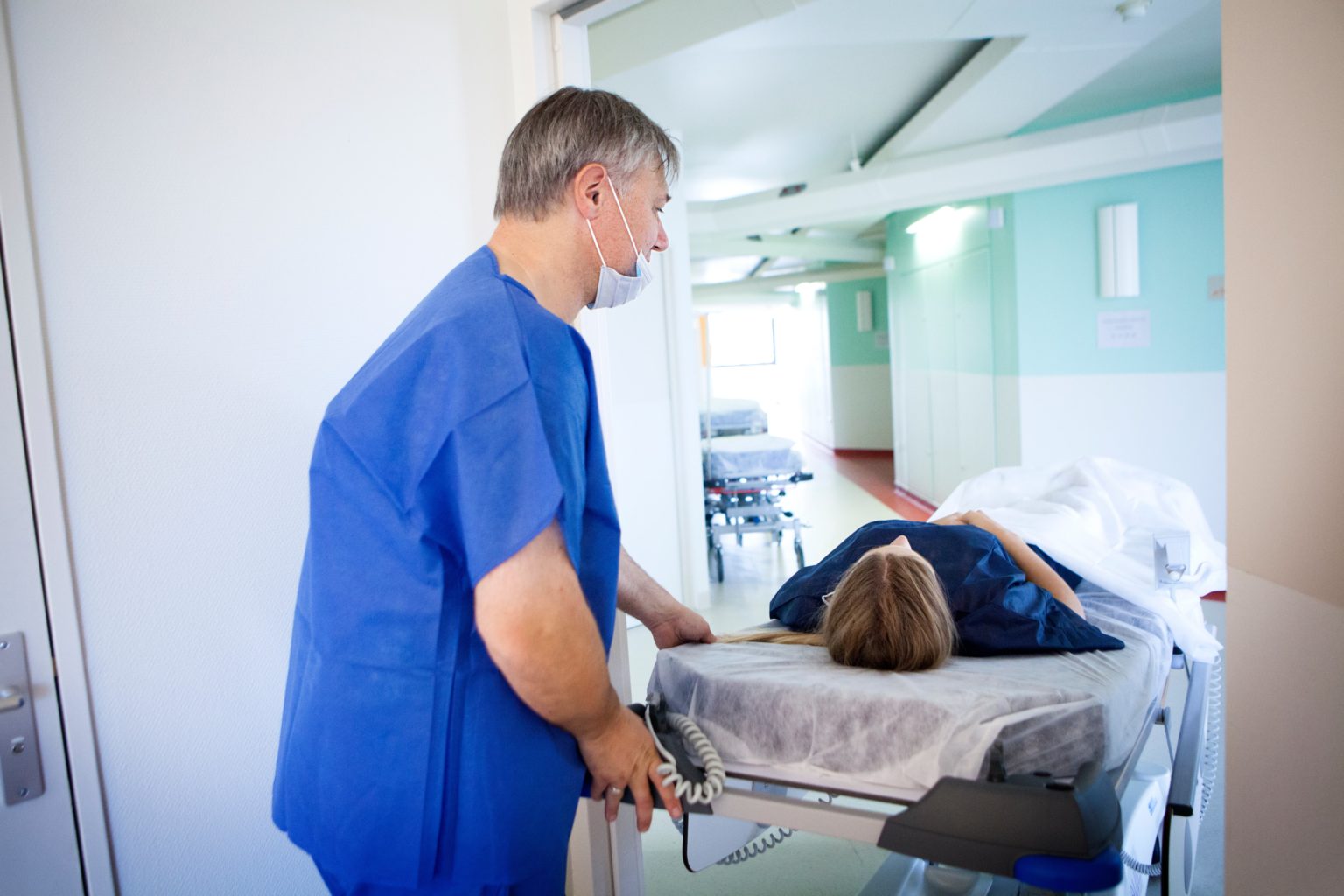 A Comprehensive Guide To Safely Patient Transfer